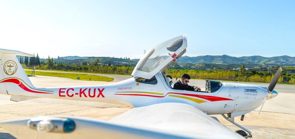 Diamond DA20 C1 Simulators: Glass Cockpit & Analogue | Grupo One Air