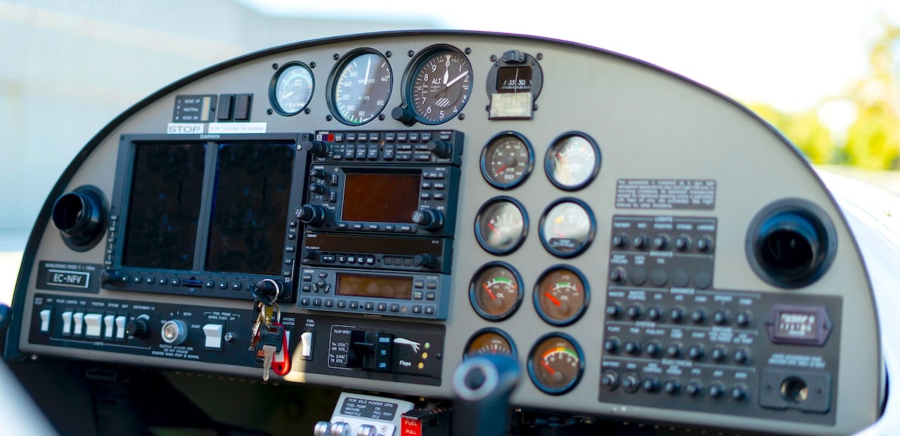 Diamond DA20 C1 Simulators: Glass Cockpit & Analogue | Grupo One Air