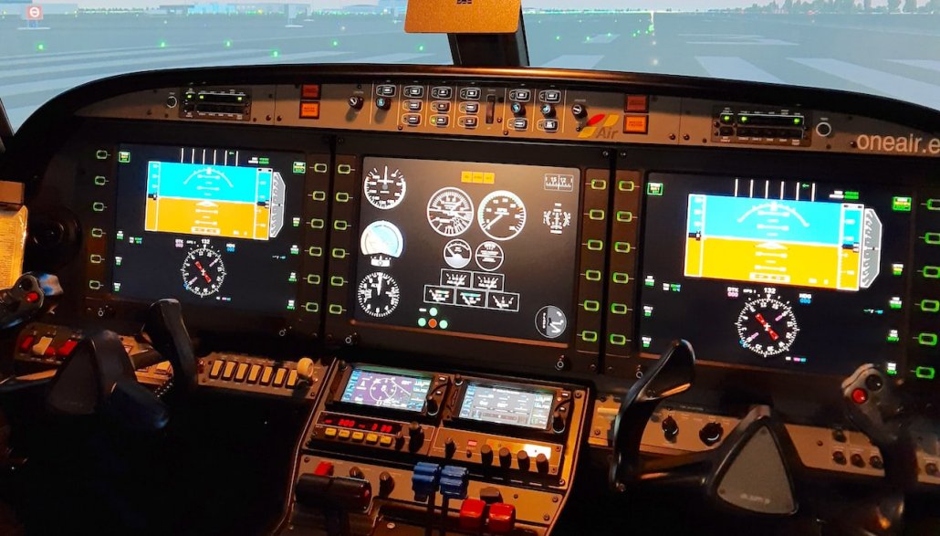 SIMLAB - Airplane Simulators: Crew Flight Simulator Lab | Grupo One Air