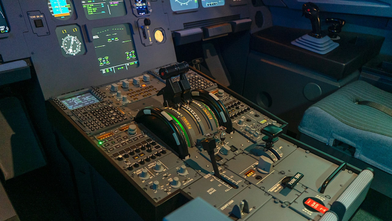 How is the fuel mixture adjusted in flight? - Grupo One Air