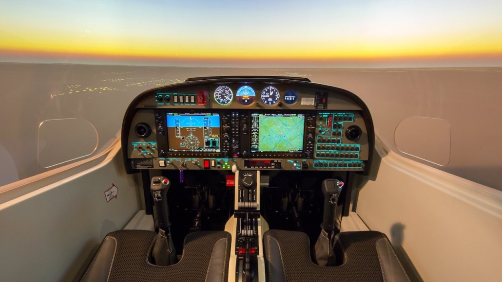 From the first analog instruments to the glass cockpit - Grupo One Air