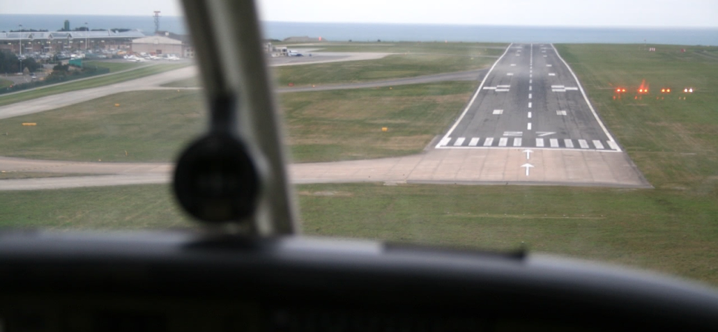 Airport Lights: Essential Guide to What They All Mean - Grupo One Air