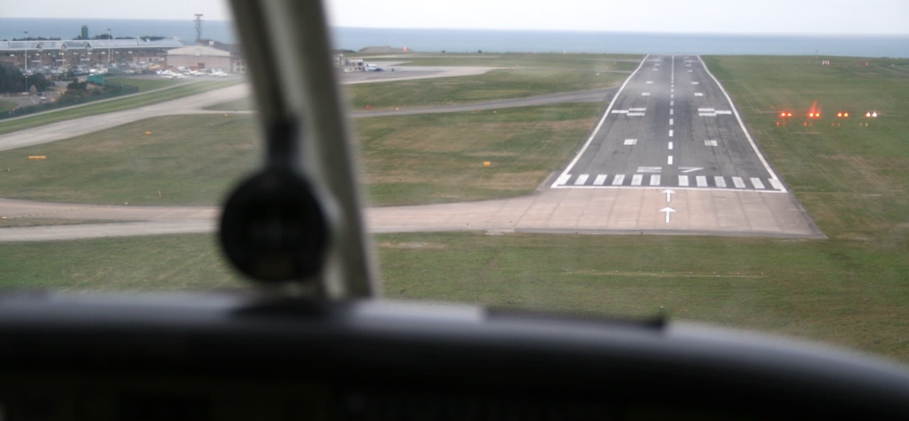 Airport Lights: Essential Guide to What They All Mean - Grupo One Air