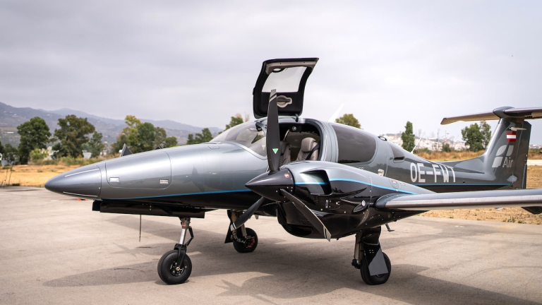 Diamond DA62 G1000 NXi Aircraft - Grupo One Air