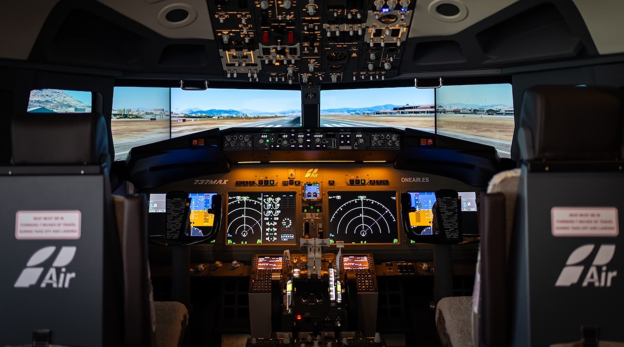 New Boeing 737 MAX SimLab: Exclusive photos! - Grupo One Air